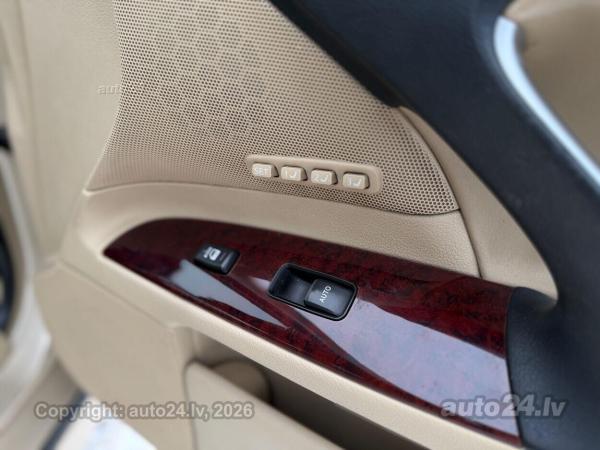 Beige Lexus IS 2007 in Tartu, with an engine capacity of 2.50 L and mileage of 310 thousand km for 3400 €, photo 11 on AUTOMOTO.COM.LV