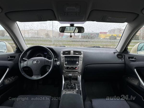 Smilšu krāsa Lexus IS 2007 Tallina, ar dzinēja tilpumu 2.20 L un nobraukumu 255 tūkst. km par 2999 €, foto 8 vietnē AUTOMOTO.COM.LV