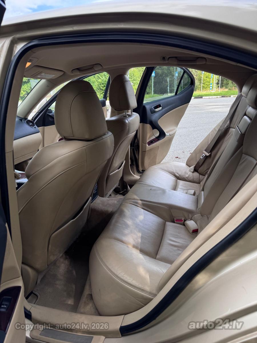 Beige Lexus IS 2007 in Tallinn, with an engine capacity of 2.50 L and mileage of 169 thousand km for 5200 €, photo 12 on AUTOMOTO.COM.LV