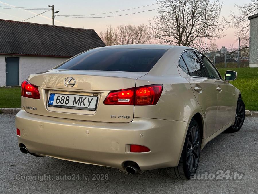 Beige Lexus IS 2008 in Tallinn, with an engine capacity of 2.50 L and mileage of 183 thousand km for 7290 €, photo 5 on AUTOMOTO.COM.LV