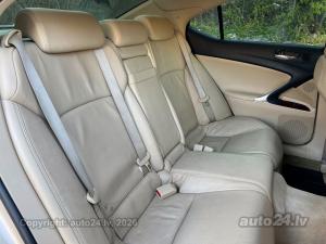 Beige Lexus IS 2008 in Tallinn, with an engine capacity of 2.50 L and mileage of 183 thousand km for 7290 €, photo 19 on AUTOMOTO.COM.LV