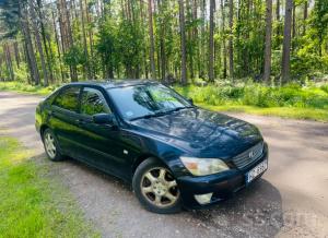 Black Lexus IS 2000 in Jelgava, with an engine capacity of 2.00 L and mileage of 248 thousand km for 1400 €, photo 2 on AUTOMOTO.COM.LV