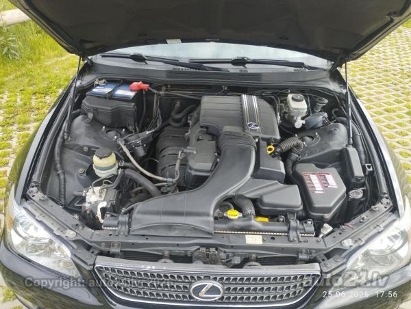 Melns Lexus IS 2005 Tallina, ar dzinēja tilpumu 2.00 L un nobraukumu 133 tūkst. km par 10000 €, foto 7 vietnē AUTOMOTO.COM.LV