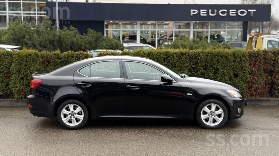 Melns Lexus IS 2006 Rīga, ar dzinēja tilpumu 2.20 L un nobraukumu 270 tūkst. km par 2950 €, foto 2 vietnē AUTOMOTO.COM.LV