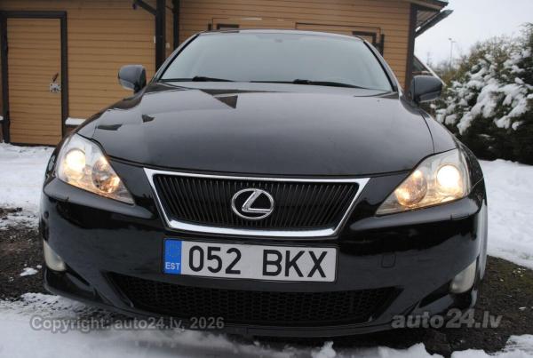 Melns Lexus IS 2006 Veru, ar dzinēja tilpumu 2.50 L un nobraukumu 244 tūkst. km par 3500 €, foto 3 vietnē AUTOMOTO.COM.LV