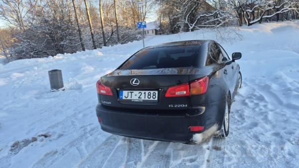 Melns Lexus IS 2006 Liepāja, ar dzinēja tilpumu 2.20 L un nobraukumu 365 tūkst. km par 2600 €, foto 4 vietnē AUTOMOTO.COM.LV
