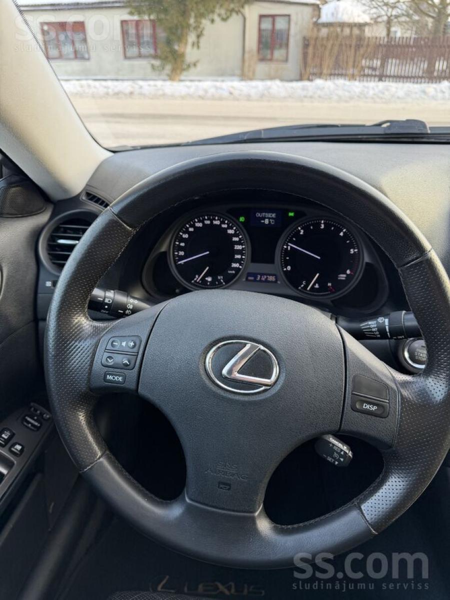 Melns Lexus IS 2006 Ventspils, ar dzinēja tilpumu 2.20 L un nobraukumu 313 tūkst. km par 3300 €, foto 17 vietnē AUTOMOTO.COM.LV