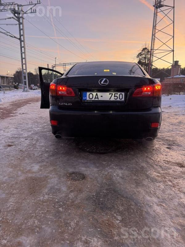 Melns Lexus IS 2006 Jūrmala, ar dzinēja tilpumu 2.50 L un nobraukumu 211 tūkst. km par 3950 €, foto 9 vietnē AUTOMOTO.COM.LV