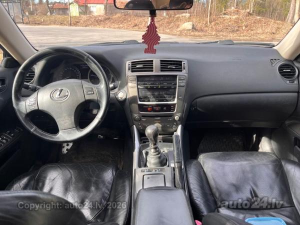 Melns Lexus IS 2006 Tallina, ar dzinēja tilpumu 2.20 L un nobraukumu 222 tūkst. km par 1999 €, foto 11 vietnē AUTOMOTO.COM.LV
