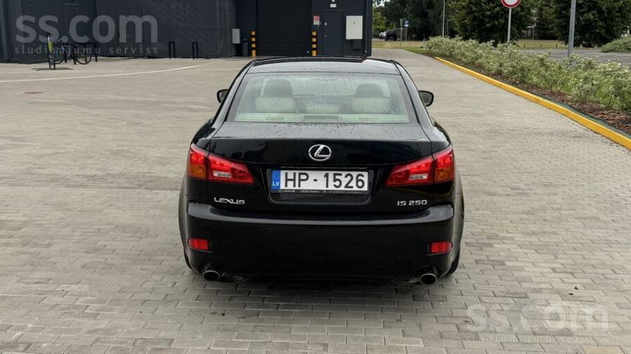 Black Lexus IS 2006 in Riga, with an engine capacity of 2.50 L and mileage of 147 thousand km for 4900 €, photo 4 on AUTOMOTO.COM.LV