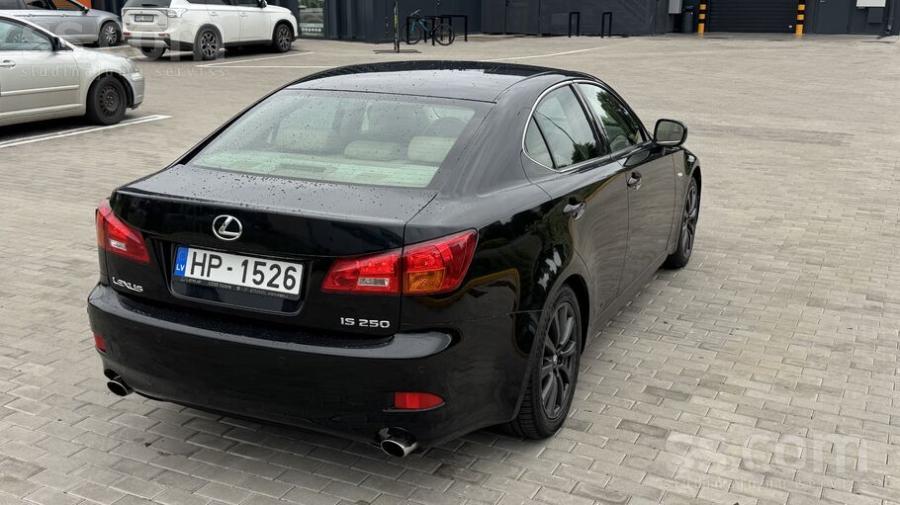 Black Lexus IS 2006 in Riga, with an engine capacity of 2.50 L and mileage of 147 thousand km for 4900 €, photo 5 on AUTOMOTO.COM.LV