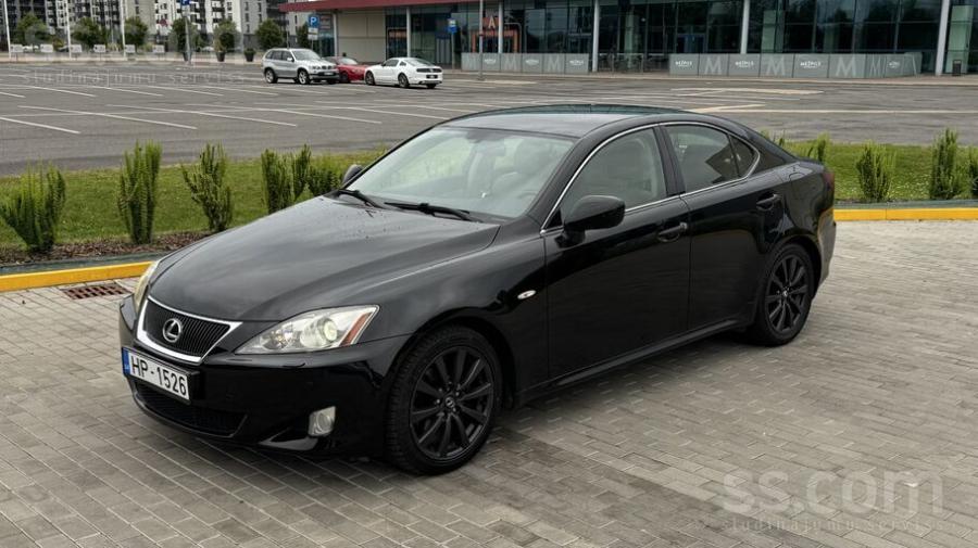 Black Lexus IS 2006 in Riga, with an engine capacity of 2.50 L and mileage of 147 thousand km for 4900 €, photo 8 on AUTOMOTO.COM.LV