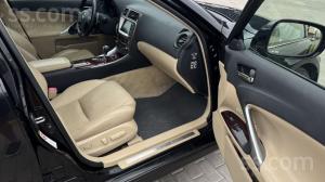 Black Lexus IS 2006 in Riga, with an engine capacity of 2.50 L and mileage of 147 thousand km for 4900 €, photo 13 on AUTOMOTO.COM.LV