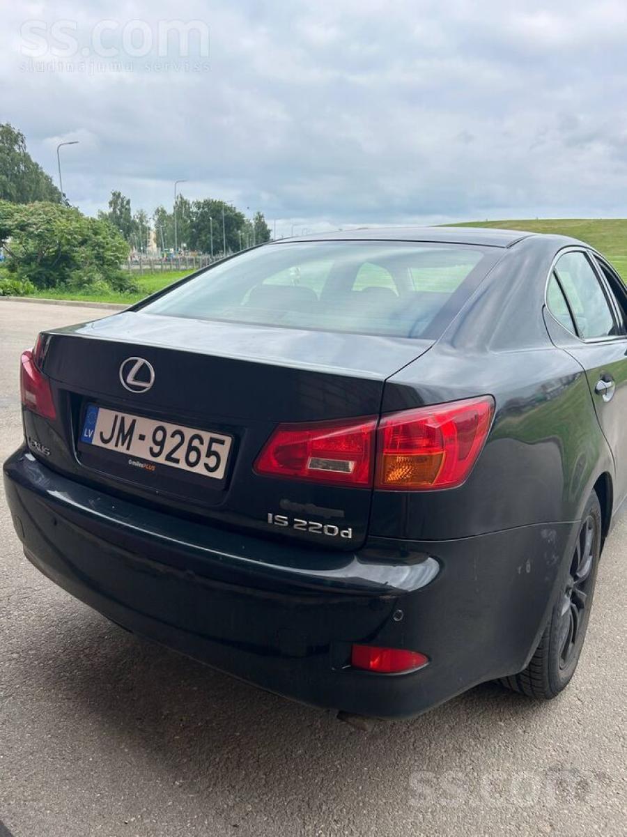 Melns Lexus IS 2006 Rīga, ar dzinēja tilpumu 2.20 L un nobraukumu 339 tūkst. km par 2100 €, foto 9 vietnē AUTOMOTO.COM.LV