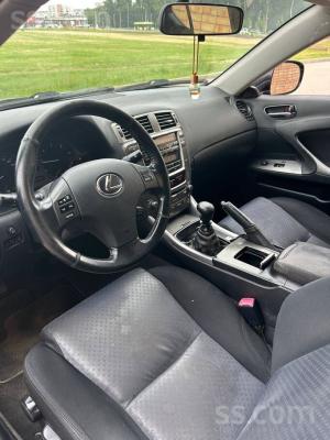 Melns Lexus IS 2006 Rīga, ar dzinēja tilpumu 2.20 L un nobraukumu 339 tūkst. km par 2100 €, foto 12 vietnē AUTOMOTO.COM.LV