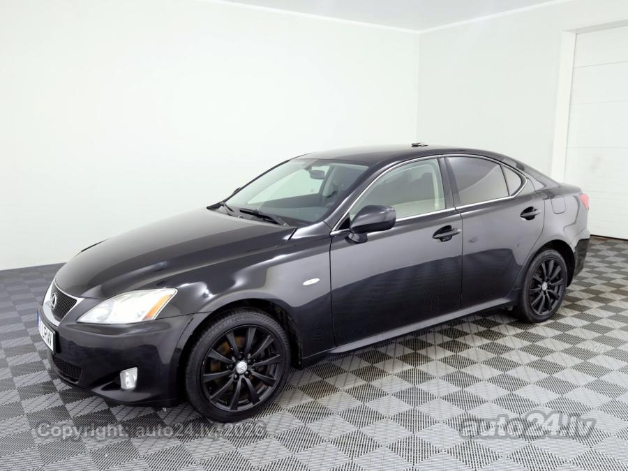 Black Lexus IS 2006 in Tallinn, with an engine capacity of 2.20 L and mileage of 336 thousand km for 2499 €, photo 3 on AUTOMOTO.COM.LV