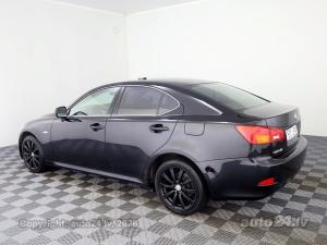 Black Lexus IS 2006 in Tallinn, with an engine capacity of 2.20 L and mileage of 336 thousand km for 2499 €, photo 5 on AUTOMOTO.COM.LV