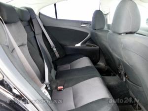 Black Lexus IS 2006 in Tallinn, with an engine capacity of 2.20 L and mileage of 336 thousand km for 2499 €, photo 8 on AUTOMOTO.COM.LV