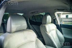Black Lexus IS 2006 in Riga, with an engine capacity of 2.20 L and mileage of 345 thousand km for 1590 €, photo 10 on AUTOMOTO.COM.LV