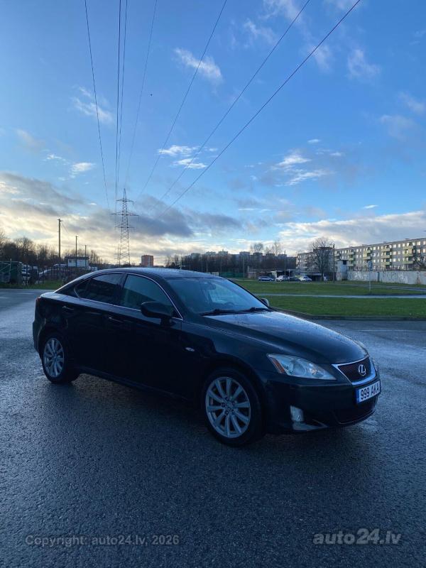 Black Lexus IS 2007 in Tallinn, with an engine capacity of 2.20 L and mileage of 259 thousand km for 4300 €, photo 3 on AUTOMOTO.COM.LV