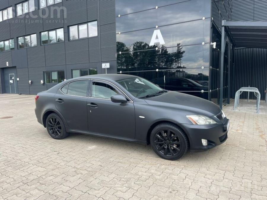 Black Lexus IS 2007 in Riga, with an engine capacity of 2.20 L and mileage of 0 thousand km for 2350 €, photo 8 on AUTOMOTO.COM.LV