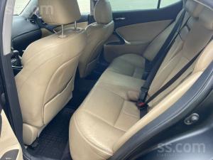 Black Lexus IS 2007 in Riga, with an engine capacity of 2.20 L and mileage of 0 thousand km for 2350 €, photo 17 on AUTOMOTO.COM.LV
