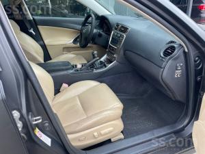 Black Lexus IS 2007 in Riga, with an engine capacity of 2.20 L and mileage of 0 thousand km for 2350 €, photo 18 on AUTOMOTO.COM.LV