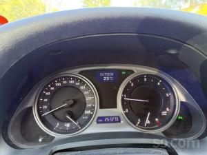 Black Lexus IS 2007 in Rezekne, with an engine capacity of 2.20 L and mileage of 257 thousand km for 4200 €, photo 7 on AUTOMOTO.COM.LV