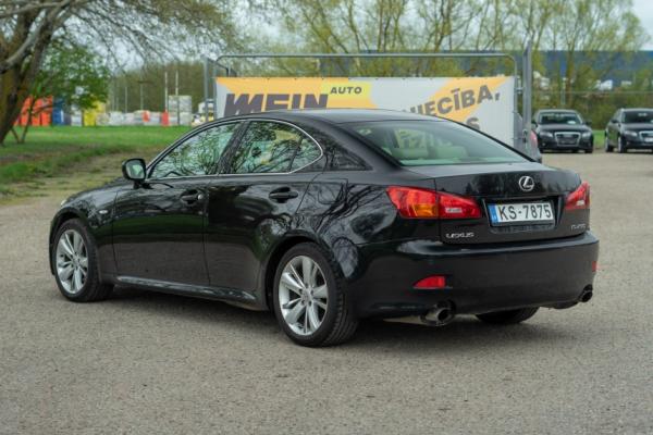 Black Lexus IS 2007 in Riga, with an engine capacity of 2.50 L and mileage of 207 thousand km for 4200 €, photo 3 on AUTOMOTO.COM.LV