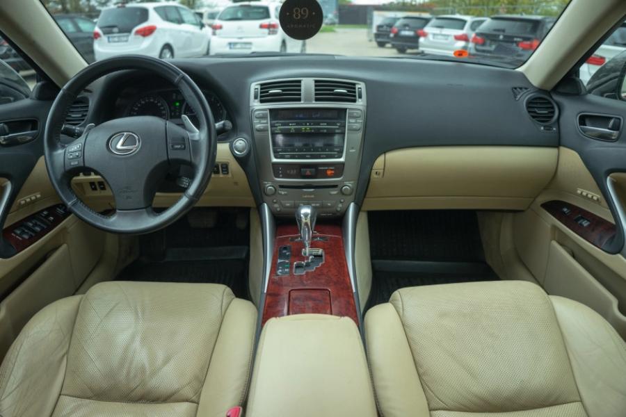 Melns Lexus IS 2007 Rīga, ar dzinēja tilpumu 2.50 L un nobraukumu 207 tūkst. km par 4200 €, foto 14 vietnē AUTOMOTO.COM.LV