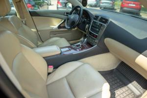 Melns Lexus IS 2007 Rīga, ar dzinēja tilpumu 2.50 L un nobraukumu 207 tūkst. km par 4200 €, foto 28 vietnē AUTOMOTO.COM.LV