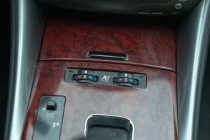 Melns Lexus IS 2007 Rīga, ar dzinēja tilpumu 2.50 L un nobraukumu 207 tūkst. km par 4200 €, foto 40 vietnē AUTOMOTO.COM.LV