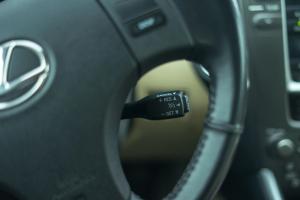 Melns Lexus IS 2007 Rīga, ar dzinēja tilpumu 2.50 L un nobraukumu 207 tūkst. km par 4200 €, foto 42 vietnē AUTOMOTO.COM.LV