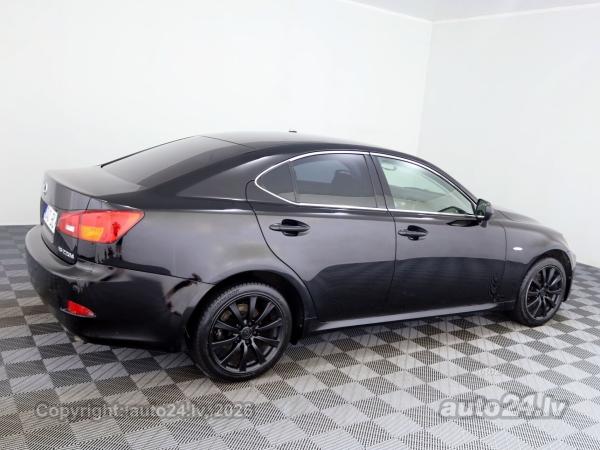Melns Lexus IS 2007 Tallina, ar dzinēja tilpumu 2.20 L un nobraukumu 252 tūkst. km par 2499 €, foto 3 vietnē AUTOMOTO.COM.LV