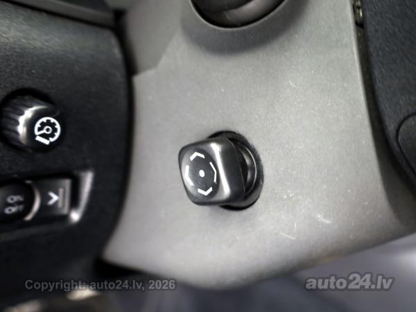 Melns Lexus IS 2007 Tallina, ar dzinēja tilpumu 2.20 L un nobraukumu 252 tūkst. km par 2499 €, foto 8 vietnē AUTOMOTO.COM.LV