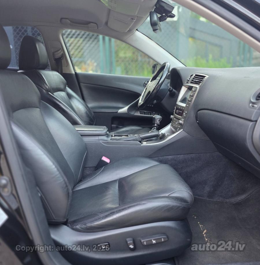Melns Lexus IS 2007 Tallina, ar dzinēja tilpumu 2.20 L un nobraukumu 251 tūkst. km par 3599 €, foto 9 vietnē AUTOMOTO.COM.LV