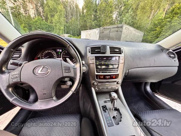 Black Lexus IS 2007 in Tallinn, with an engine capacity of 2.50 L and mileage of 260 thousand km for 5999 €, photo 8 on AUTOMOTO.COM.LV