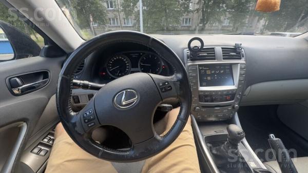 Melns Lexus IS 2007 Daugavpils, ar dzinēja tilpumu 2.20 L un nobraukumu 316 tūkst. km par 2100 €, foto 9 vietnē AUTOMOTO.COM.LV