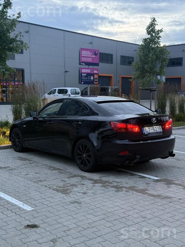 Melns Lexus IS 2007 Rīga, ar dzinēja tilpumu 2.50 L un nobraukumu 244 tūkst. km par 3999 €, foto 5 vietnē AUTOMOTO.COM.LV
