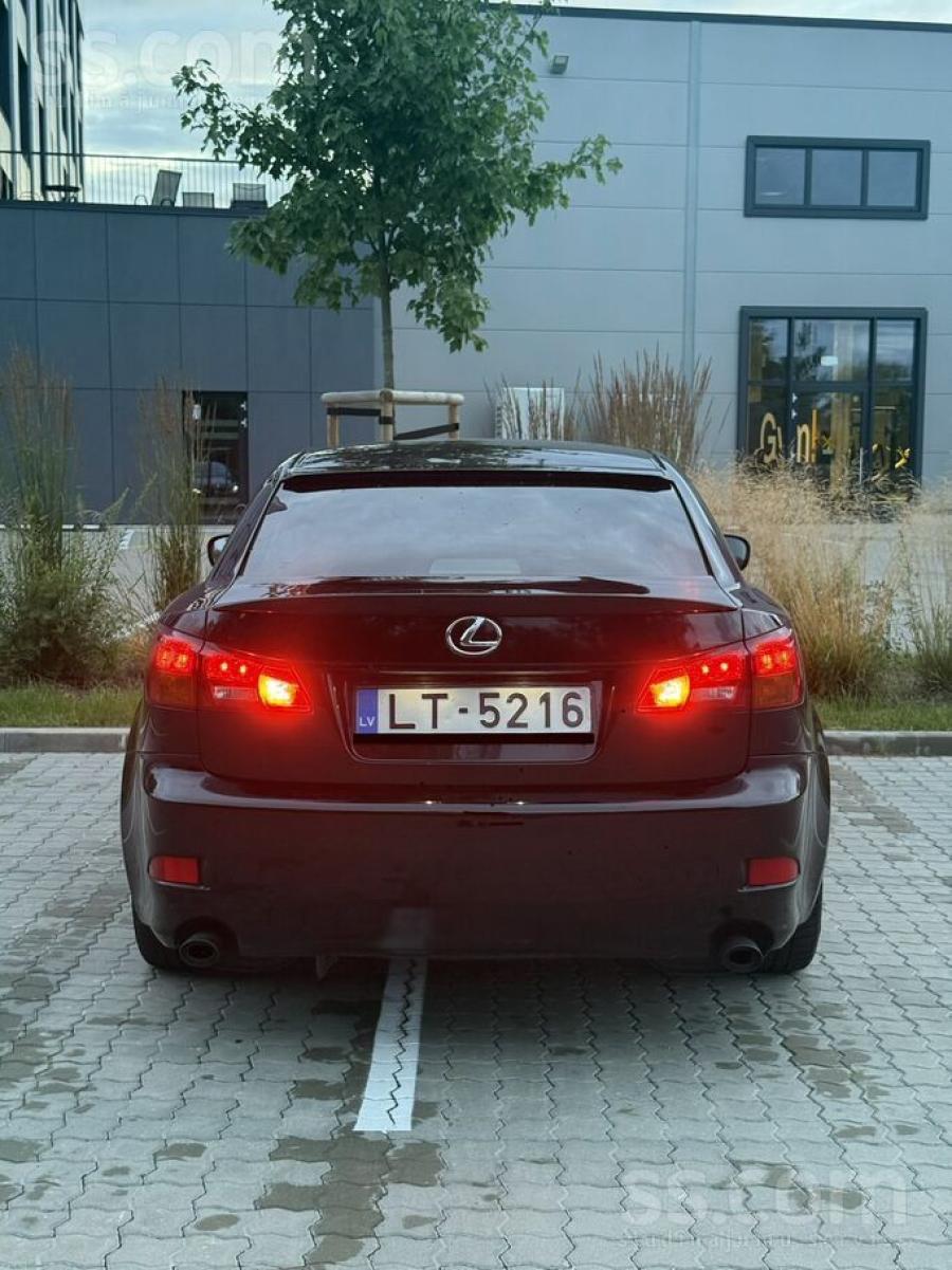 Melns Lexus IS 2007 Rīga, ar dzinēja tilpumu 2.50 L un nobraukumu 244 tūkst. km par 3999 €, foto 8 vietnē AUTOMOTO.COM.LV