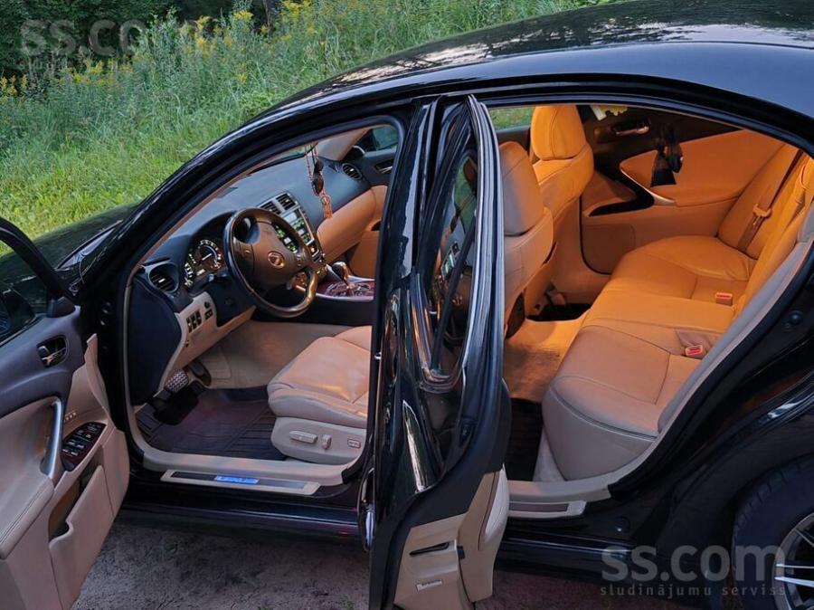 Melns Lexus IS 2007 Valmiera, ar dzinēja tilpumu 2.50 L un nobraukumu 155 tūkst. km par 6003 €, foto 9 vietnē AUTOMOTO.COM.LV