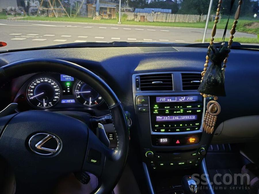 Melns Lexus IS 2007 Valmiera, ar dzinēja tilpumu 2.50 L un nobraukumu 155 tūkst. km par 6003 €, foto 22 vietnē AUTOMOTO.COM.LV