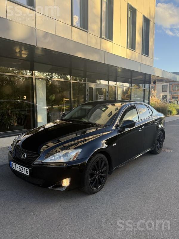 Black Lexus IS 2007 in Riga, with an engine capacity of 2.50 L and mileage of 245 thousand km for 4150 €, photo 3 on AUTOMOTO.COM.LV