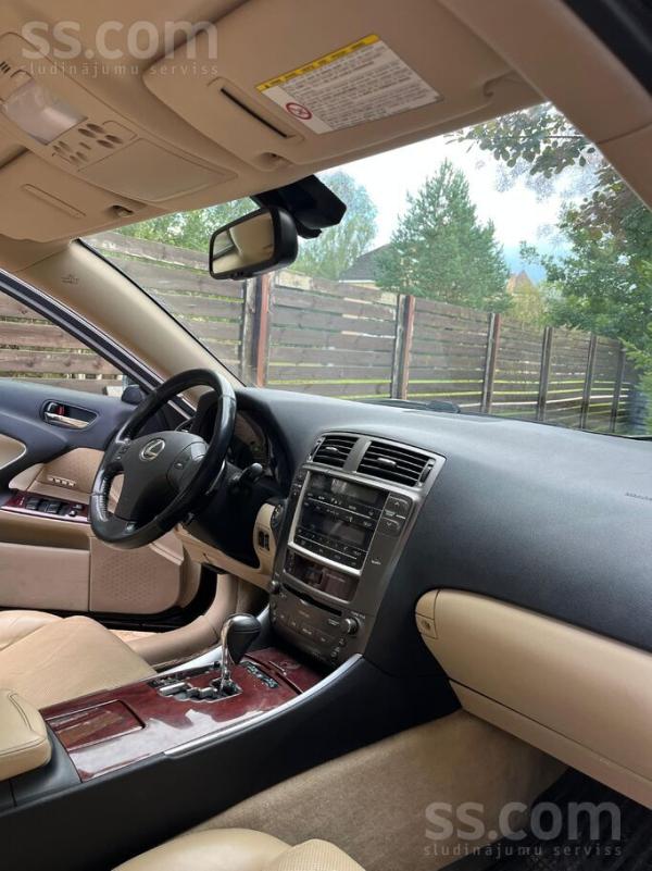 Melns Lexus IS 2007 Rīga, ar dzinēja tilpumu 2.50 L un nobraukumu 267 tūkst. km par 3600 €, foto 8 vietnē AUTOMOTO.COM.LV