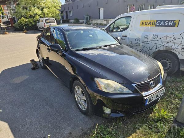 Melns Lexus IS 2008 Daugavpils, ar dzinēja tilpumu 2.20 L un nobraukumu 217 tūkst. km par 4000 €, foto 3 vietnē AUTOMOTO.COM.LV