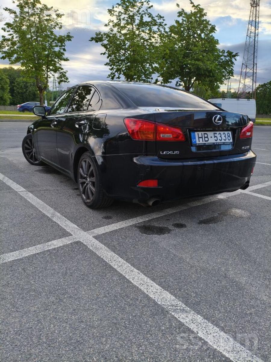 Melns Lexus IS 2008 Rīga, ar dzinēja tilpumu 2.50 L un nobraukumu 251 tūkst. km par 5100 €, foto 4 vietnē AUTOMOTO.COM.LV