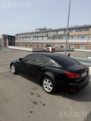 Melns Lexus IS 2008 Rīga, ar dzinēja tilpumu 2.20 L un nobraukumu 310 tūkst. km par 2650 €, foto 5 vietnē AUTOMOTO.COM.LV