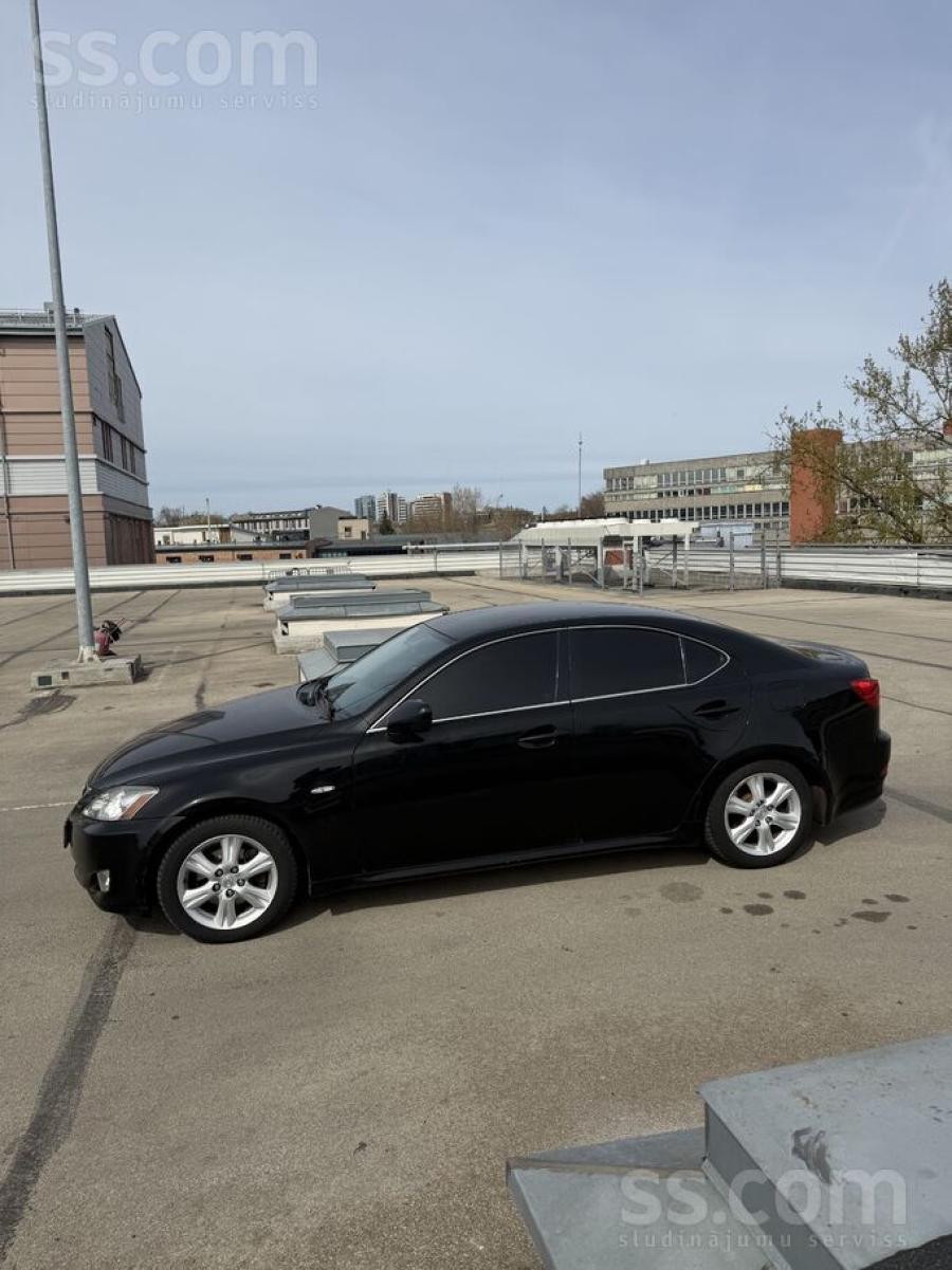 Melns Lexus IS 2008 Rīga, ar dzinēja tilpumu 2.20 L un nobraukumu 310 tūkst. km par 2650 €, foto 7 vietnē AUTOMOTO.COM.LV