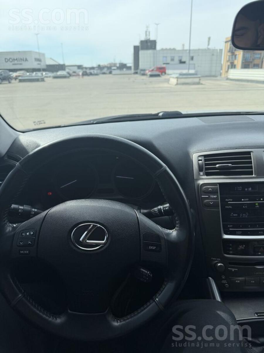 Melns Lexus IS 2008 Rīga, ar dzinēja tilpumu 2.20 L un nobraukumu 310 tūkst. km par 2650 €, foto 11 vietnē AUTOMOTO.COM.LV