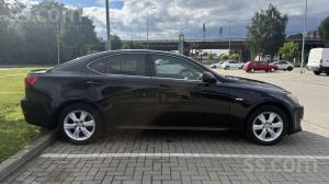 Black Lexus IS 2008 in Riga, with an engine capacity of 2.20 L and mileage of 312 thousand km for 3500 €, photo 5 on AUTOMOTO.COM.LV